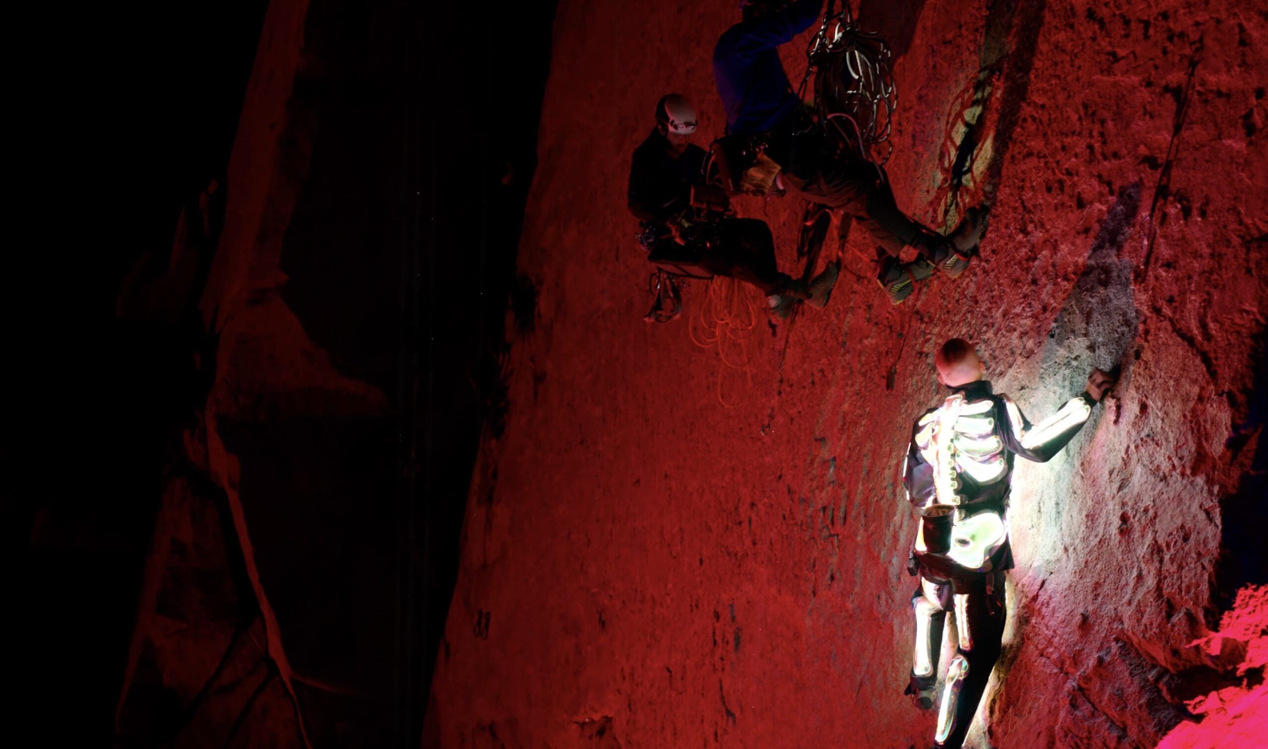 Stunning Nighttime Climbing Segment Shot With Chris Benchetler - Unofficial Networks